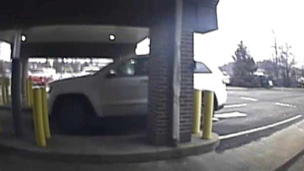 Scott Twp. Police Seek Suspect In Smash And Grab Thefts - CBS Pittsburgh