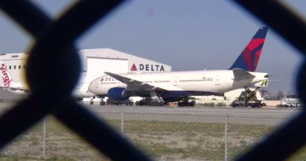 SoCal Air Pollution Regulator Issues Violation To Delta Airlines For ...