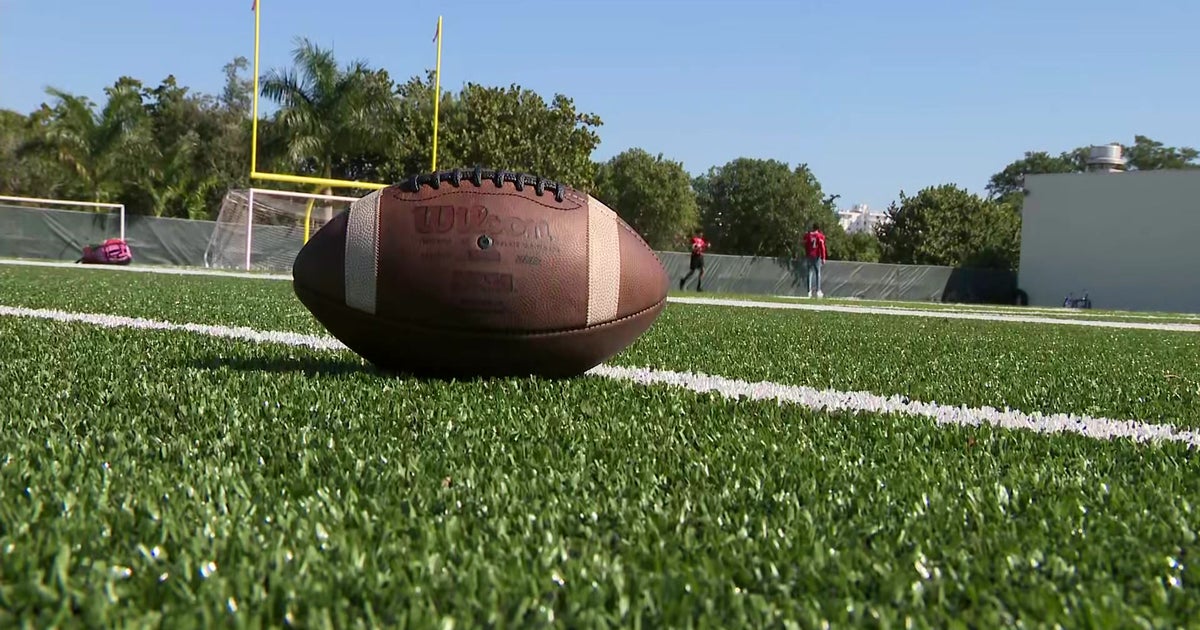 Miami Beach High Gets New Football Field As Part Of Super Bowl Legacy ...