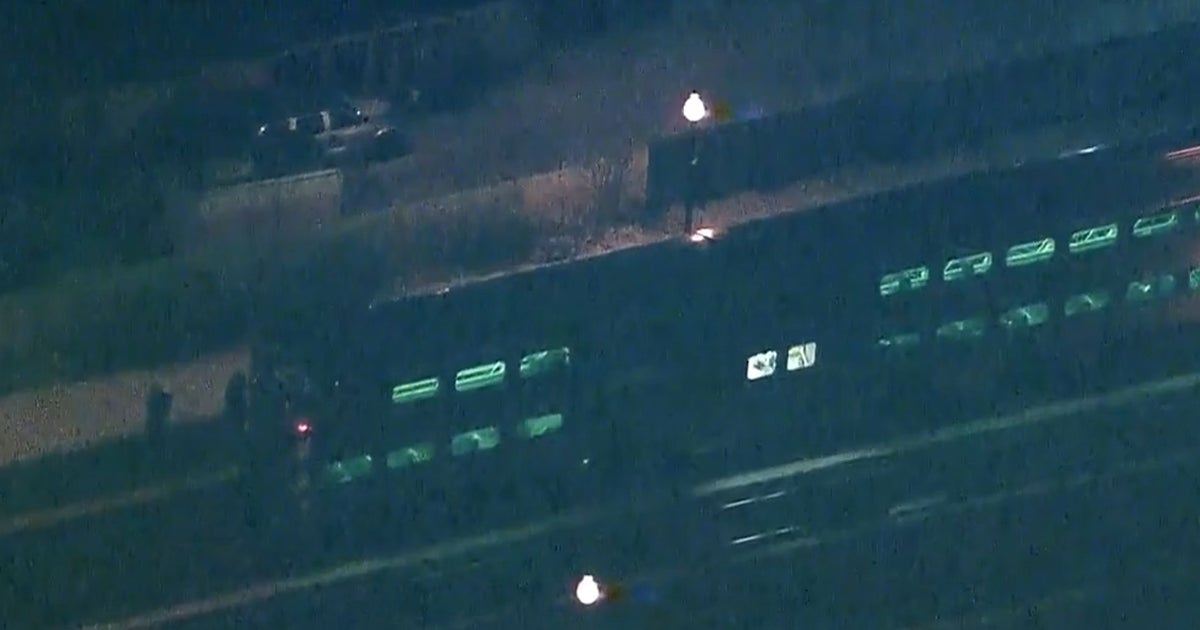 Pedestrian Hit By Metra Train In Wheaton - CBS Chicago