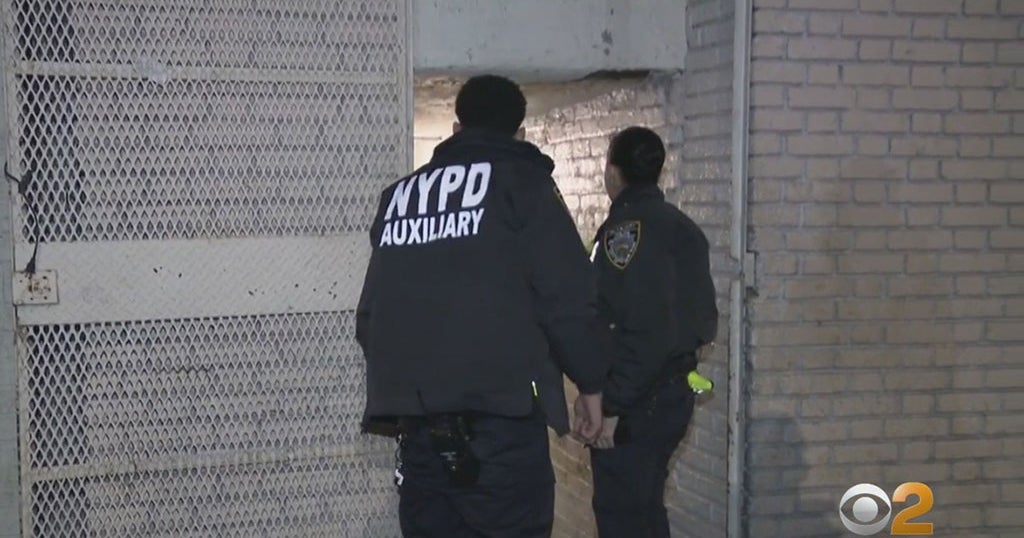 1 Man Dead 1 Wounded After Stabbing In Fordham Section Of The Bronx