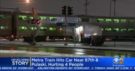 Metra Train Strikes Car On Southwest Side, Injuring 4 People - CBS Chicago