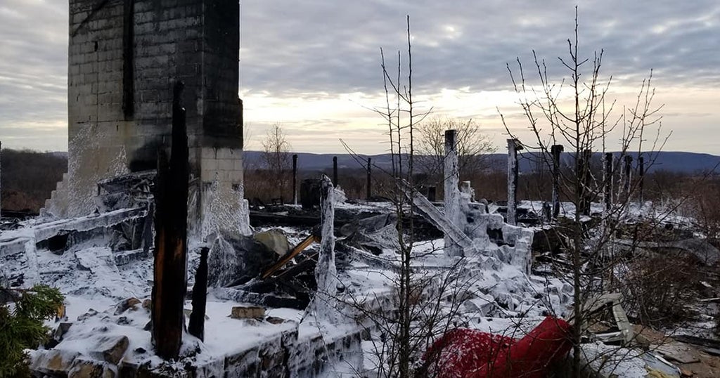 Multiple Fire Crews Battle Fire At Abandoned Cactus Star Restaurant In ...