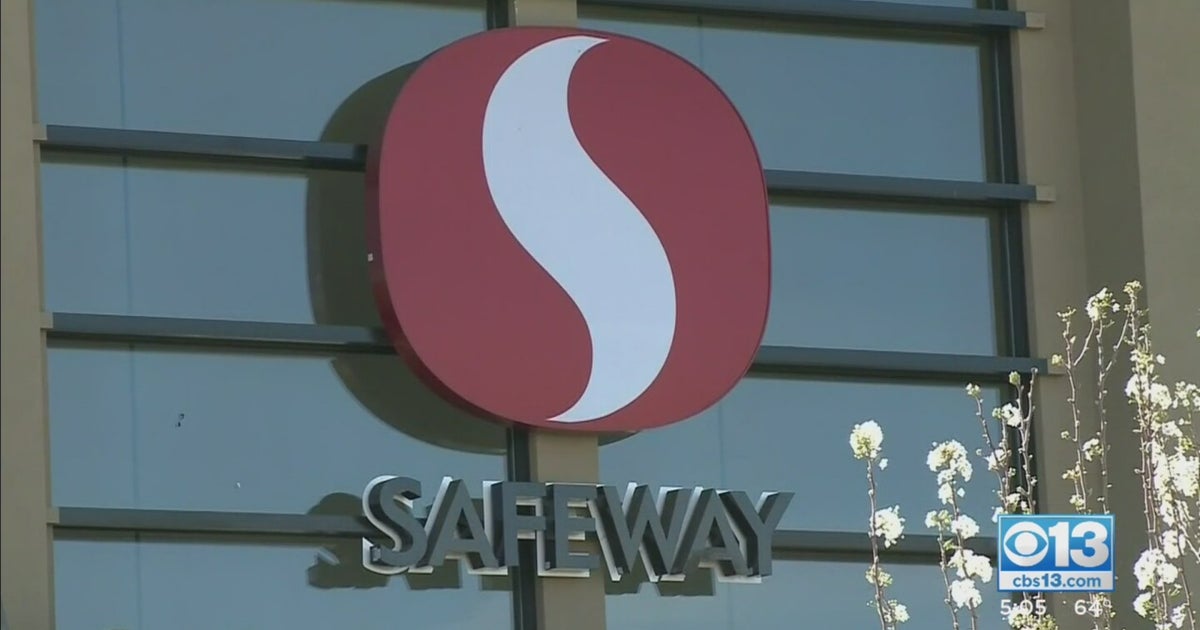 Northern California Safeway Workers Threaten Strike Over Wages And ...