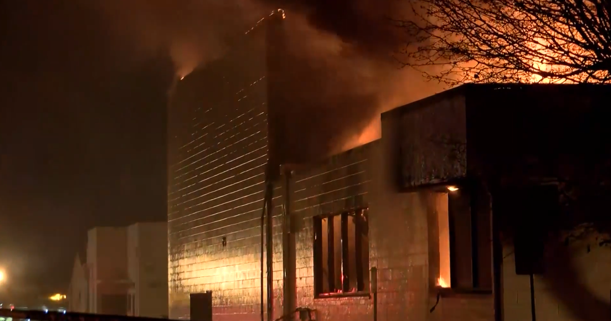 California library fire: Firefighter killed, another missing after ...