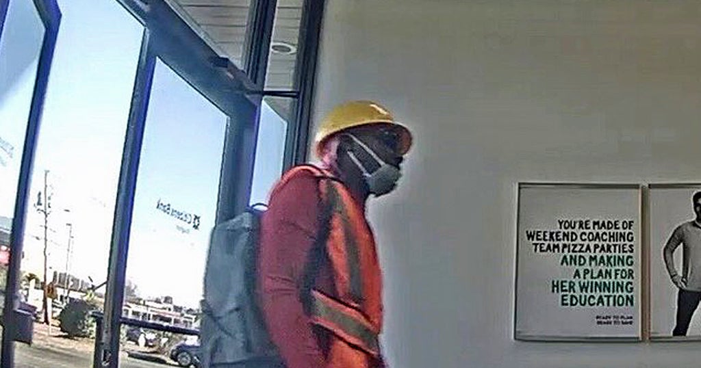 Stoughton Police Search For Suspect In Citizens Bank Robbery - CBS Boston