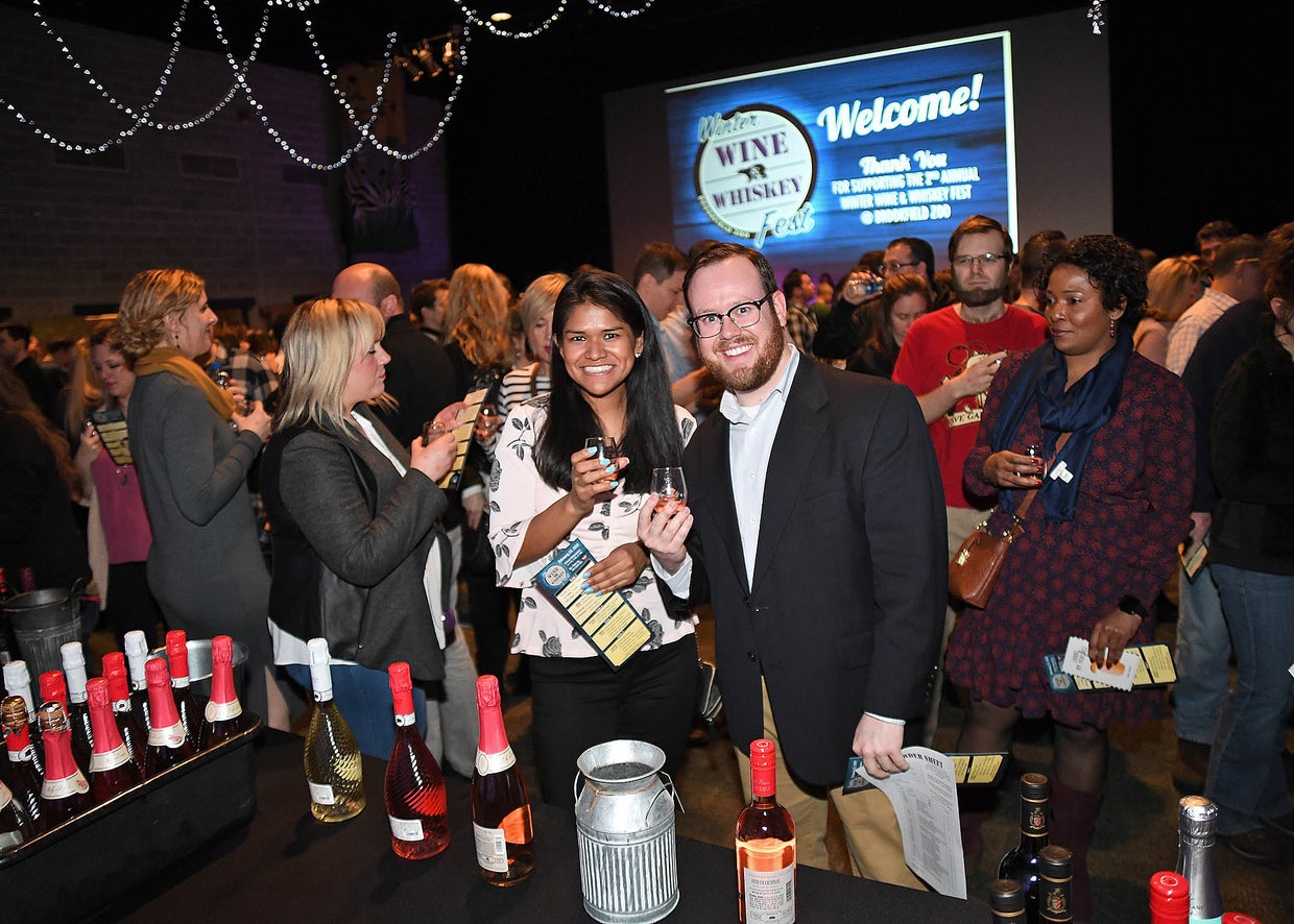 Brookfield Zoo To Host Winter Wine and Whiskey Fest This Weekend - CBS ...