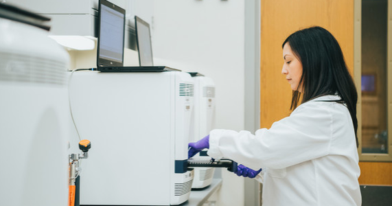 Texas Health Officials Investigate Case Of Coronavirus Near Houston ...