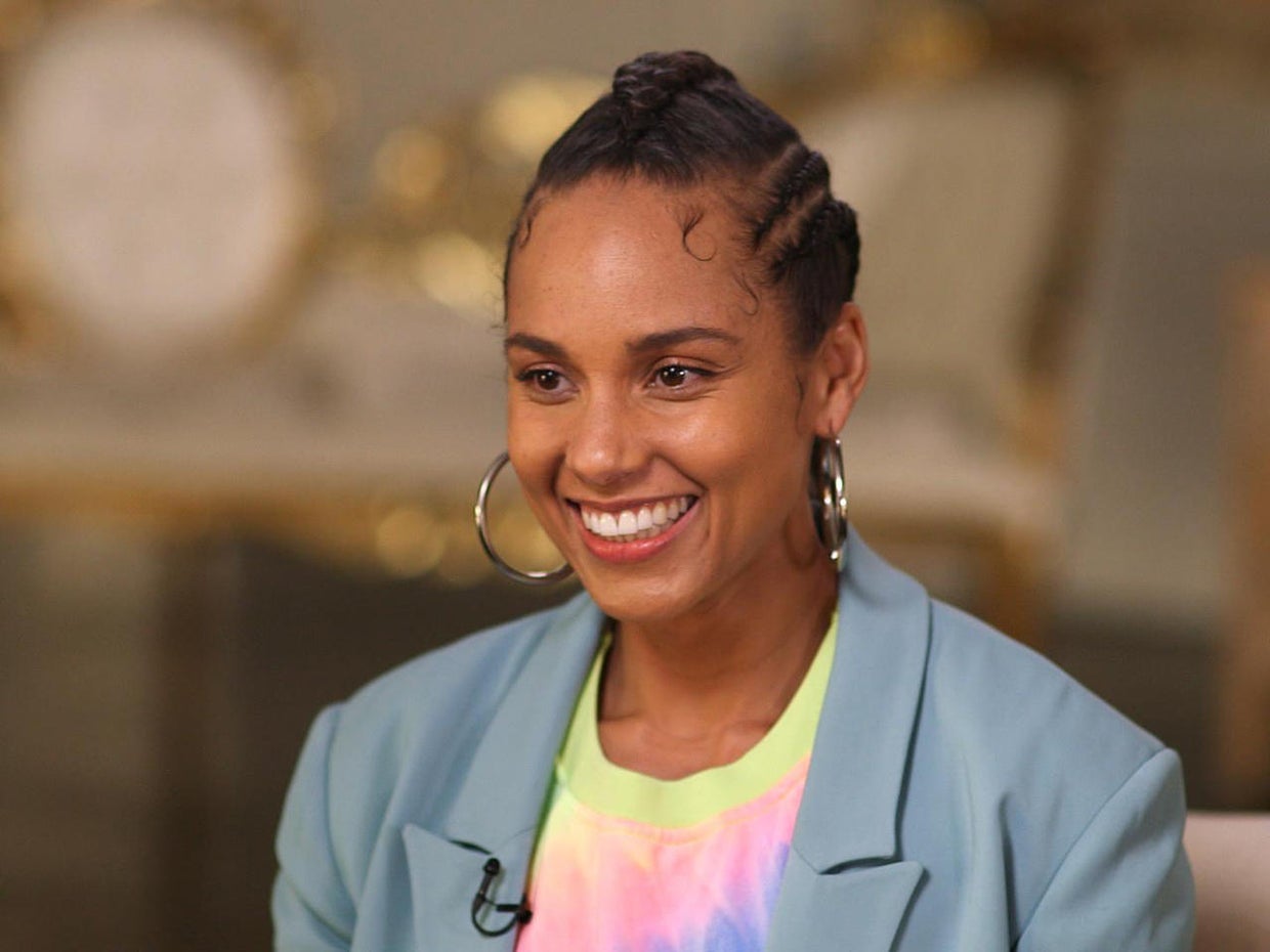 Alicia Keys on her struggle to know herself - CBS News