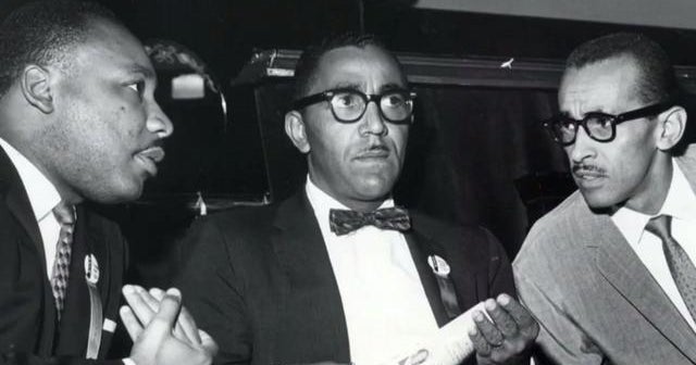 Civil rights leader Reverend Joseph Lowery dies at age 98 - CBS News