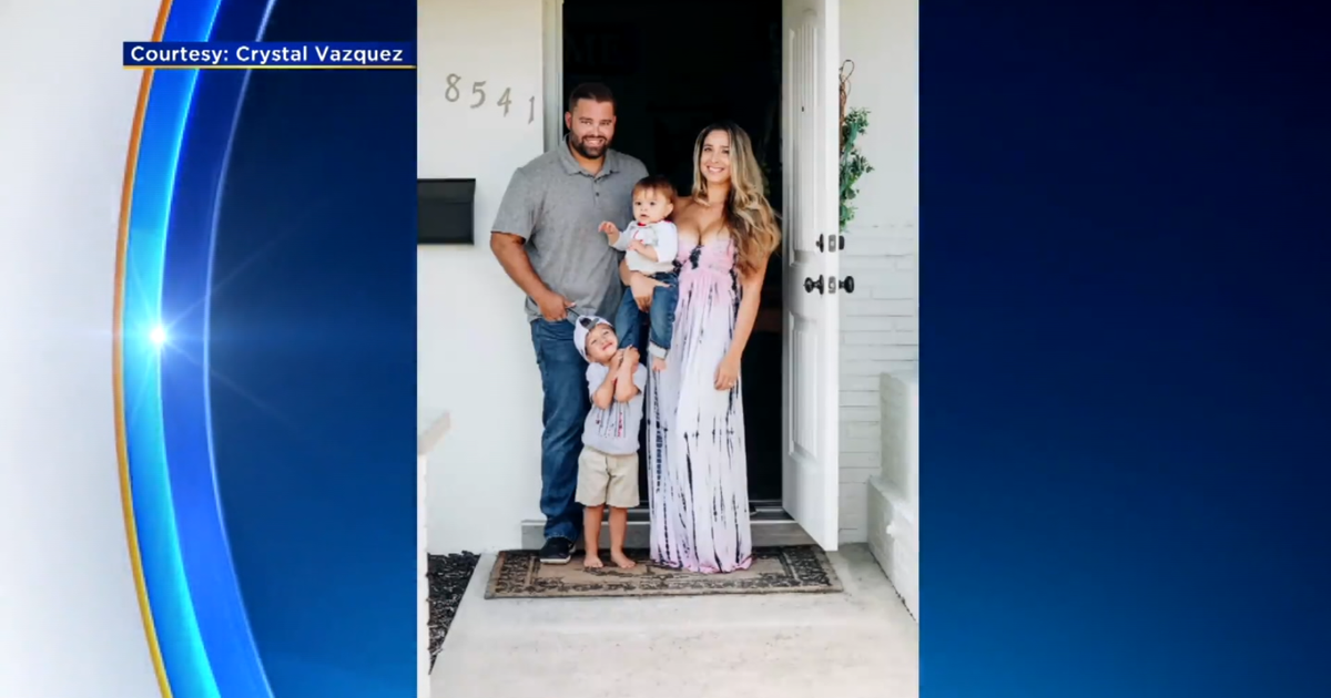 Local Photographers Turn To 'Porch Pictures' During Coronavirus ...