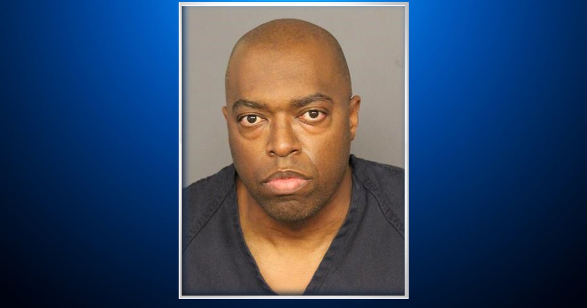 Desmond Manning Accused Of Shooting 2 Burglary Suspects In His Yard ...