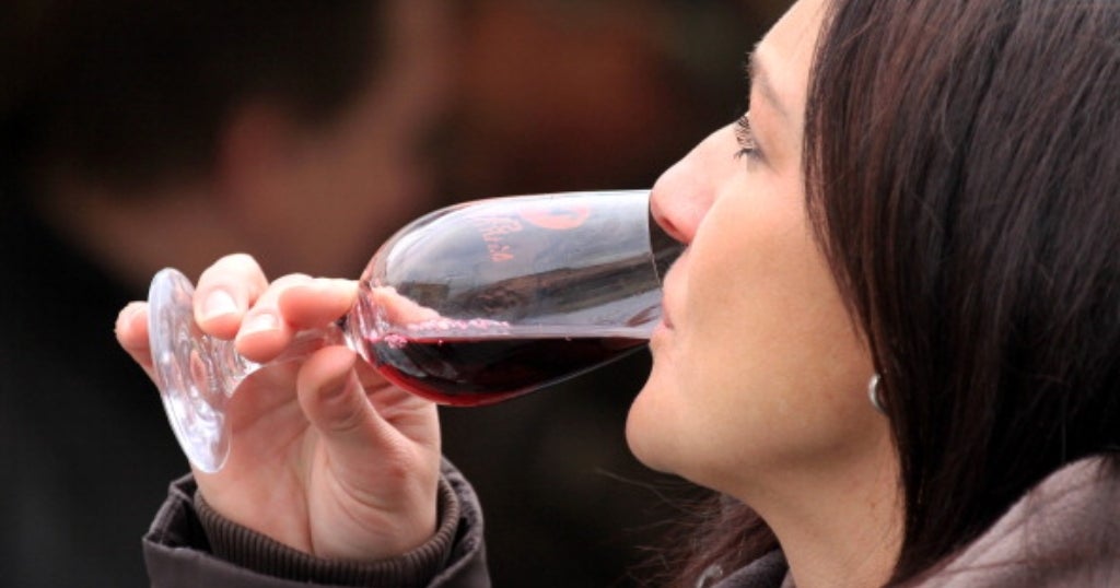 Wine Shops Prove Essential During Coronavirus Pandemic - CBS Texas