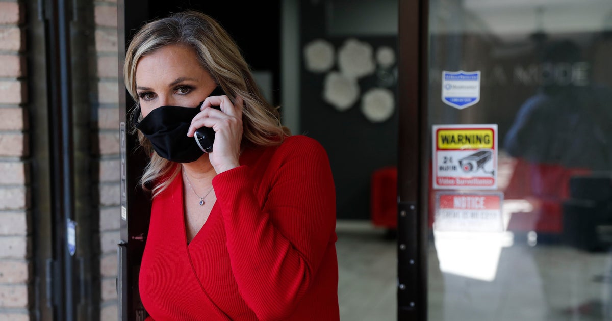 Dallas salon owner Shelley Luther gets week in jail for refusing to ...