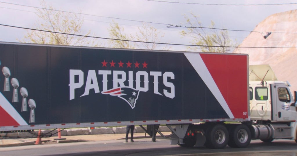 84,000 Meals Delivered To Chelsea By New England Patriots Truck - CBS ...