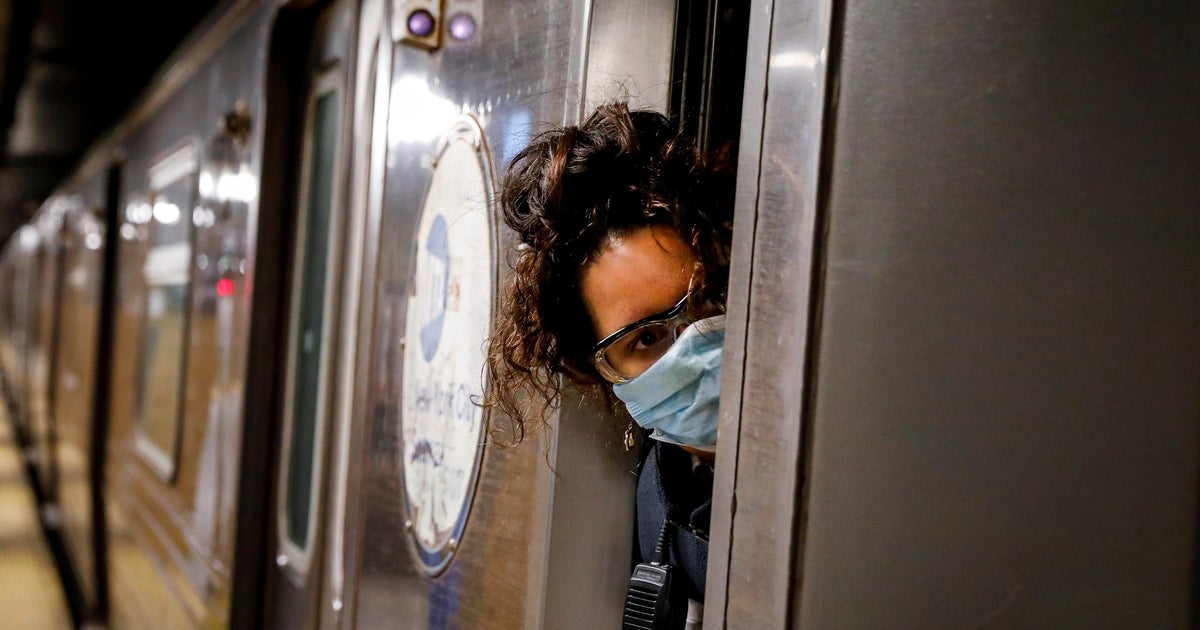 MTA urges Apple to help commuters unlock iPhones with masks on - CBS News