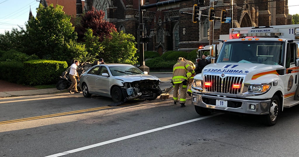 Pittsburgh Bureau Of Fire And EMS Respond To Two-Car Accident In ...