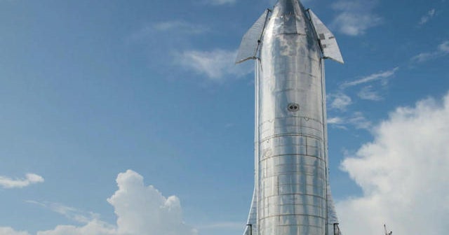 SpaceX takes over small community in Texas - CBS News