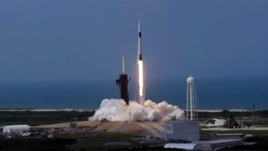 Stories About SpaceX - CBS New York