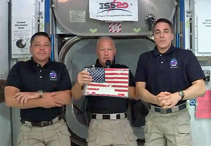 Astronauts describe ride to space aboard SpaceX Crew Dragon - CBS News
