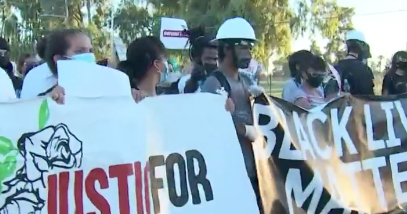 FBI to investigate deadly police shooting in Phoenix - CBS News