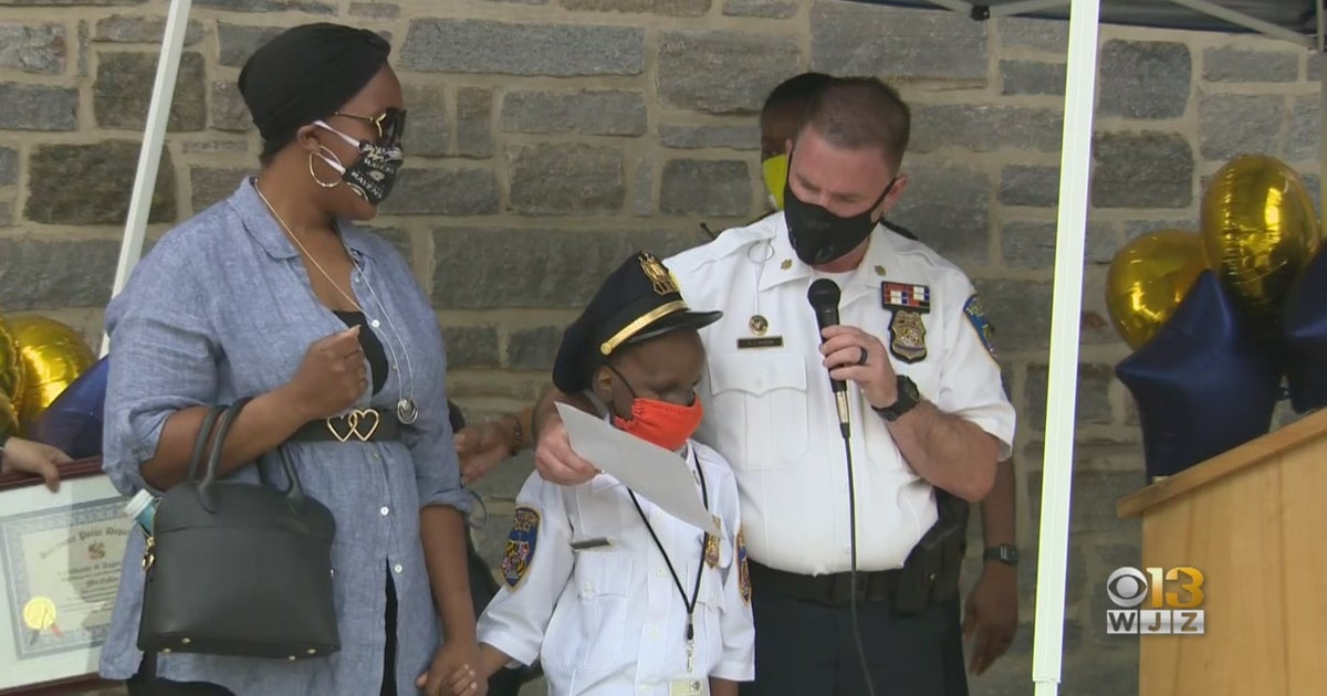 Baltimore Police Department Recognizes Ravens Superfan Mo Gaba As ...