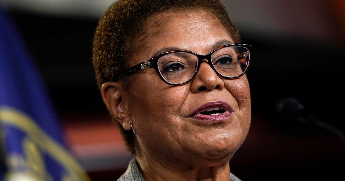 Two Guns Stolen From La Home Of Rep Karen Bass During Break In Cbs