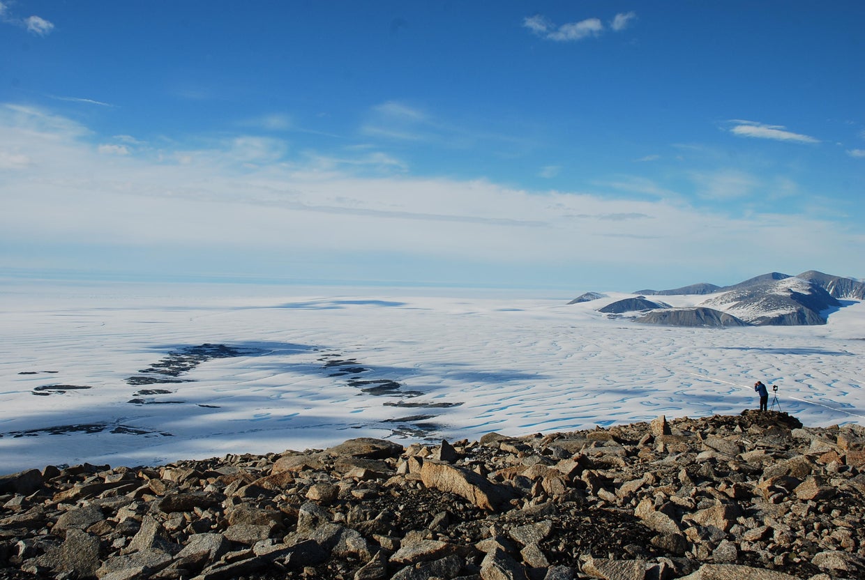 Canada's last intact Arctic ice shelf has collapsed - CBS News