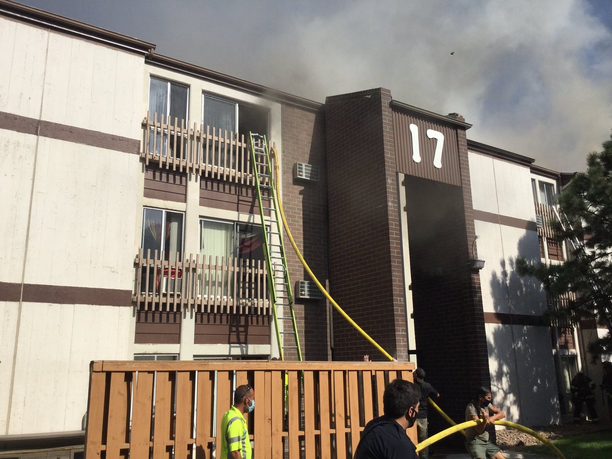 Denver Firefighters Rush To Extinguish Fire At Apartment Complex - CBS ...