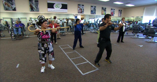 Seniors learn "cane-fu" self-defense - CBS News