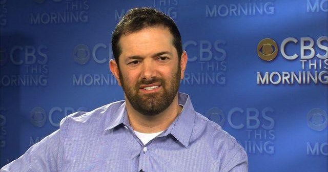 Chef Tony Maws on serving burgers at the bar - CBS News