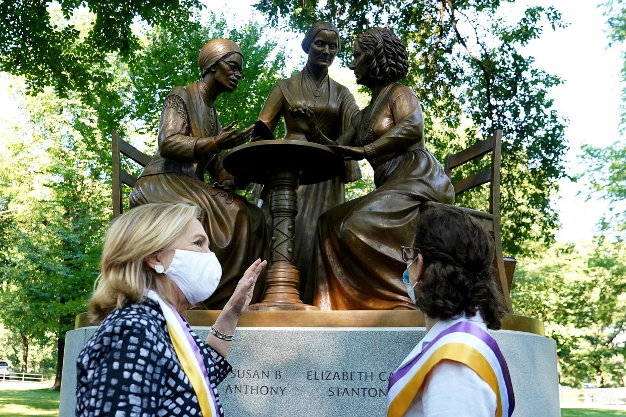 Central Park unveils statue of women's rights pioneers — its first ...