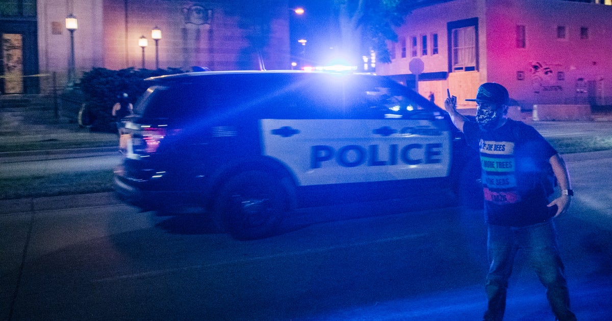 Kyle Rittenhouse, 17-Year-Old Charged In Kenosha Shootings, Fights ...