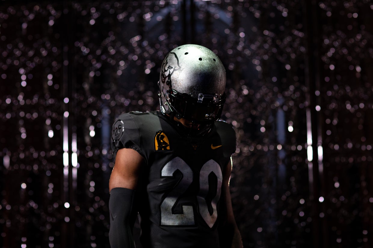 Pitt Panthers To Debut New Black, Gold And Silver Uniforms Against ...