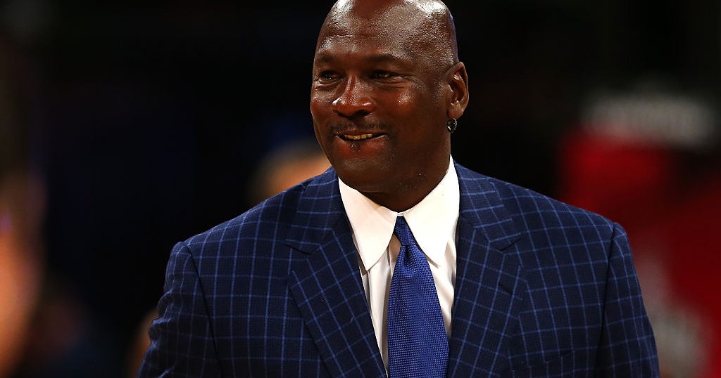 Michael Jordan selling majority share Charlotte Hornets - CBS Chicago
