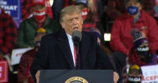 Trump ramps up race rhetoric and attacks refugees at Minnesota rally ...