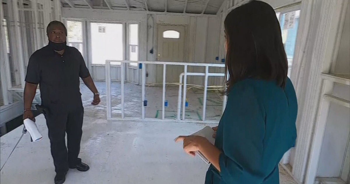 House Fire Victims Left Paying For Restoration Company Delays - CBS ...