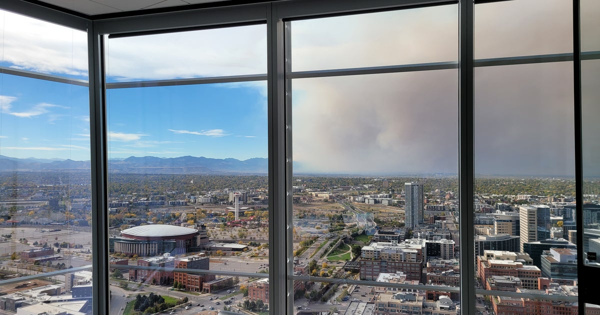 Huge Plume Of Wildfire Smoke Blows Into Denver - CBS Colorado