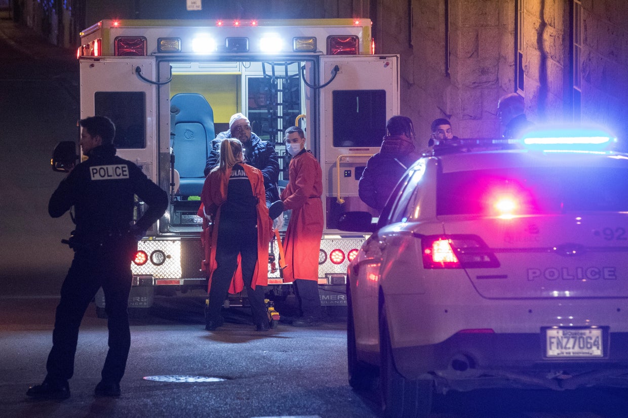 Man in medieval clothing kills 2 and injures 5 in Halloween stabbing ...