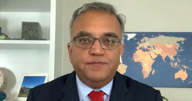 Pfizer, Moderna coronavirus vaccine trials "give us hope," as COVID-19 ...