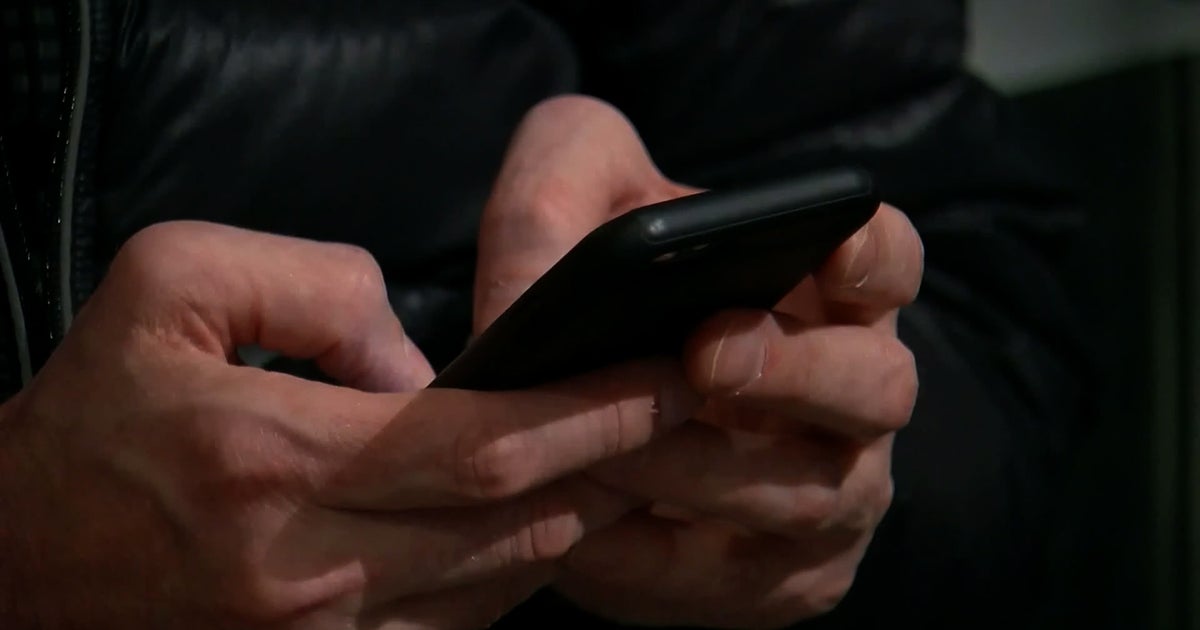 Texting the wrong person is most common modern mishap, survey shows ...