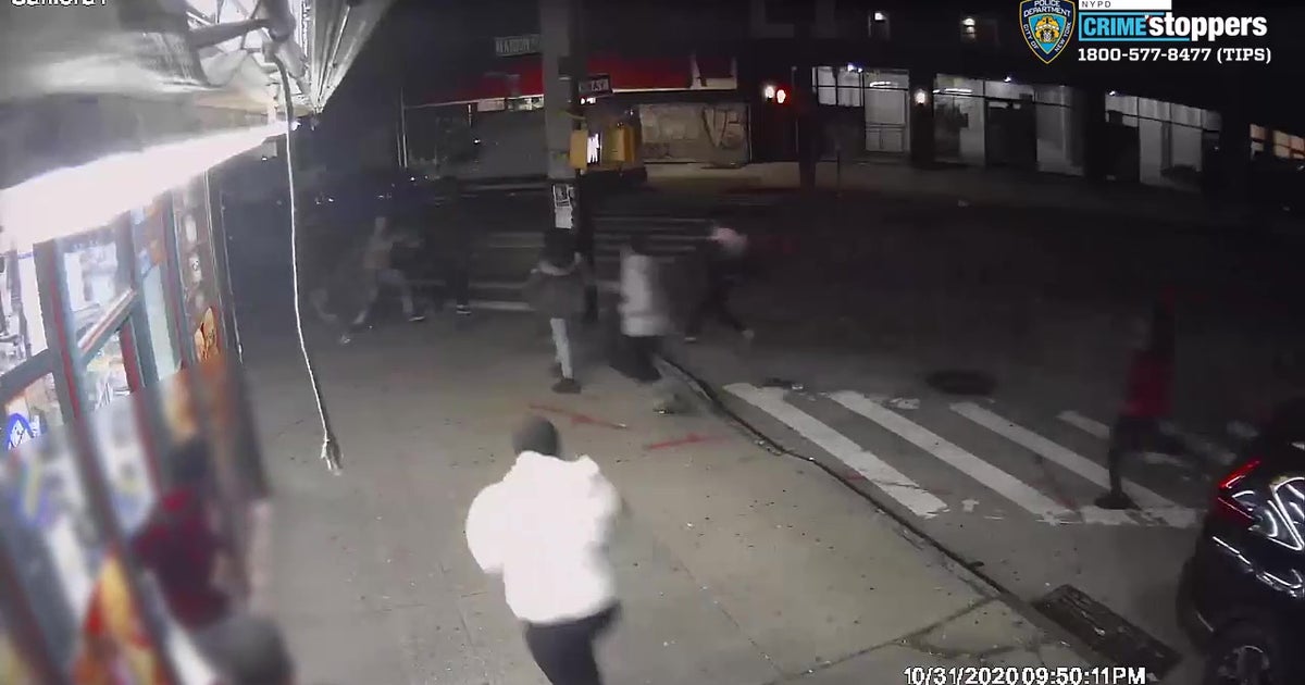 Video Shows Group Stomping Man In Brooklyn - CBS New York