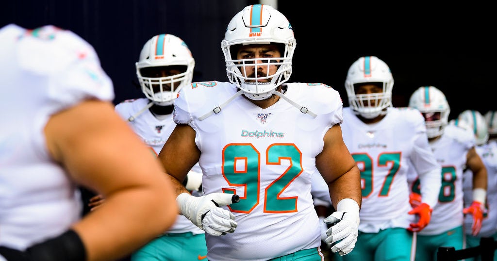 DE Zach Sieler Plans To Stay With Dolphins, Continue Living In RV - CBS ...