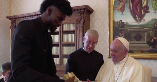 Pope Francis meets with NBA players at the Vatican - CBS News