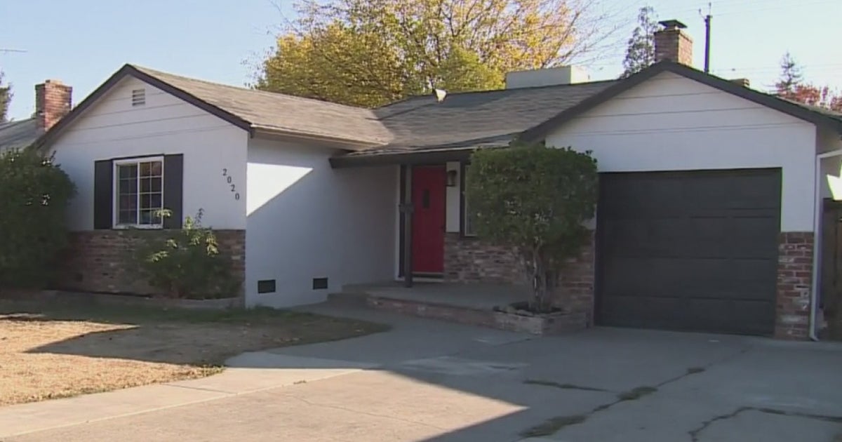 standoff-reveals-possible-squatter-situation-in-arden-arcade-owner
