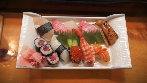 The vanishing art of sushi - CBS News
