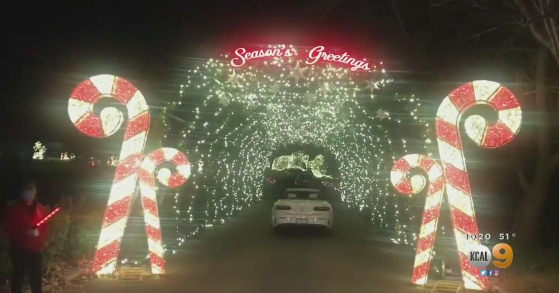 Season's Greetings: Holiday Lights Lifting Spirits During Pandemic ...