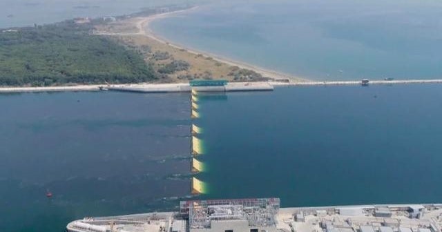 New artificial dam aims to save Venice from climate change-induced ...