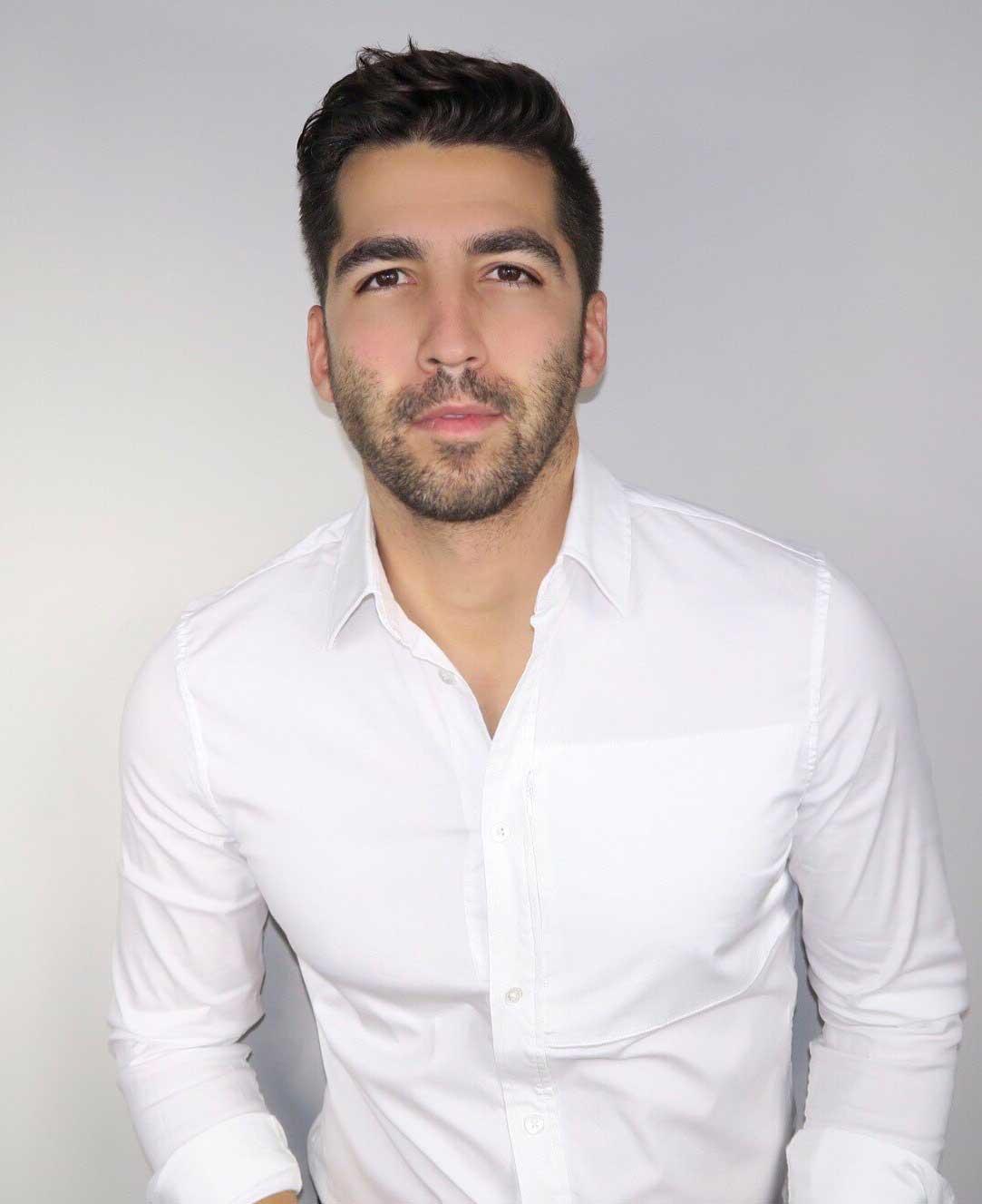 Jonathan Vigliotti - CBS News