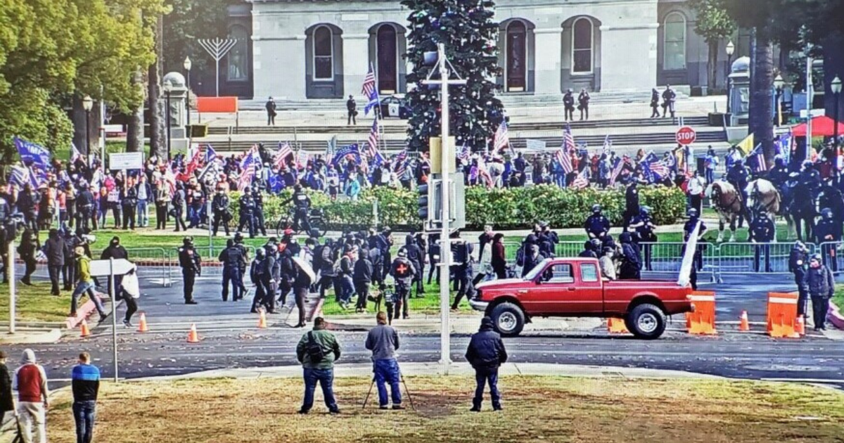 5 Officers Injured, 6 Arrested After Two Protests Turn Violent In ...